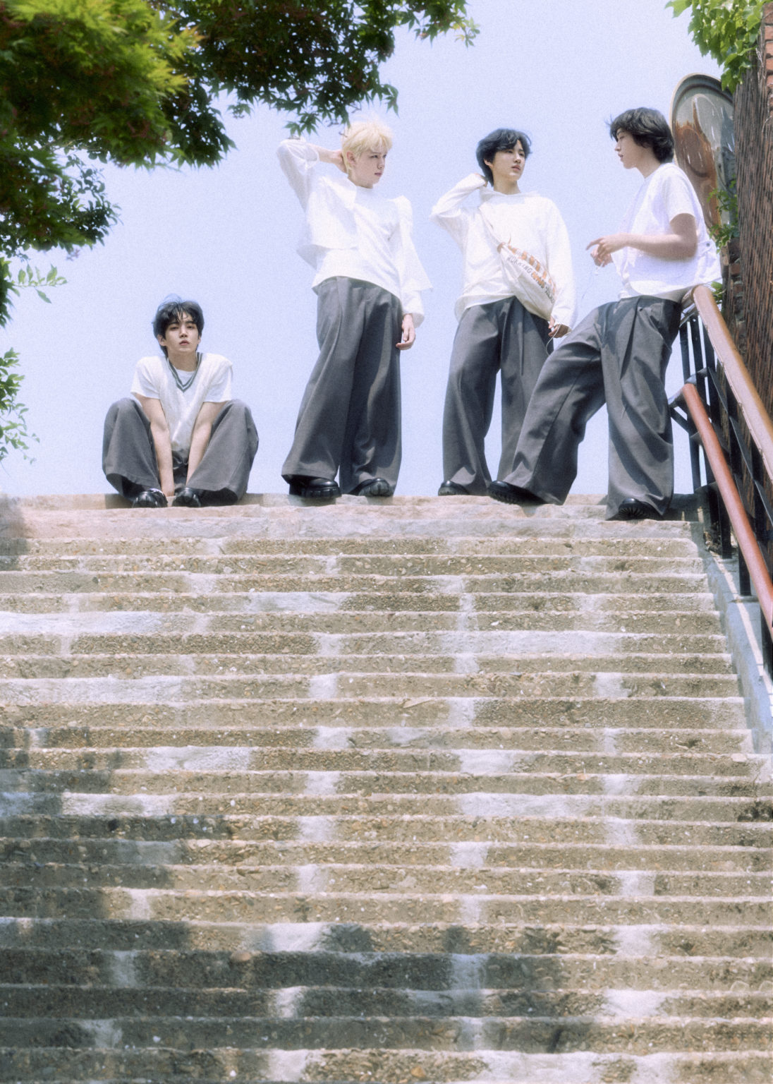 (10月2日 更新) AxMxP 1st Album [AxMxP] 販売・オンラインリリースイベント開催のご案内 | Whoop Japan ...